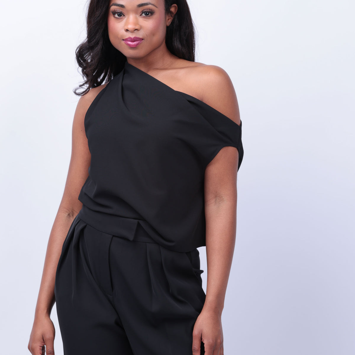 The Sei Asymmetrical Cowl Top in Black – CoatTails